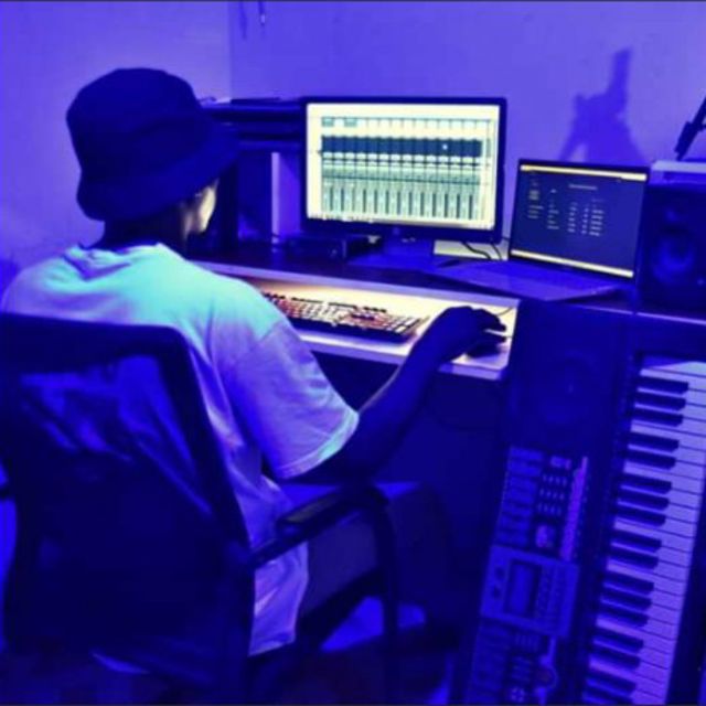 MR WHOOZA (summerboyke) (@summerboy_mr_whooza) • BandLab: Make Music Online