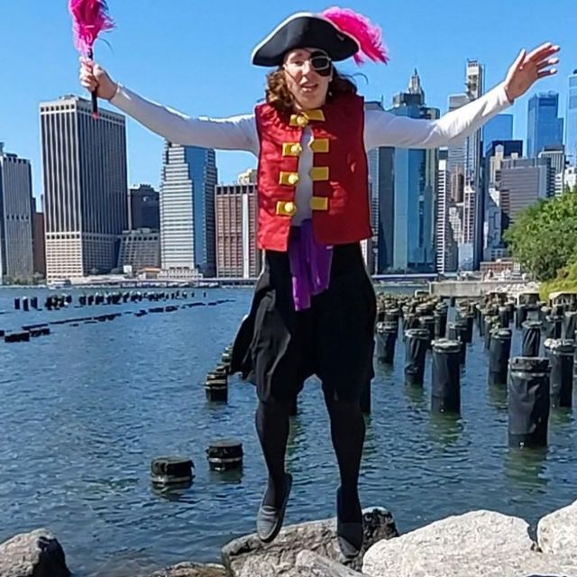 'Hey, Hey, Hey! We're All Pirate Dancing!' (Ft. The Wiggles, Captain ...