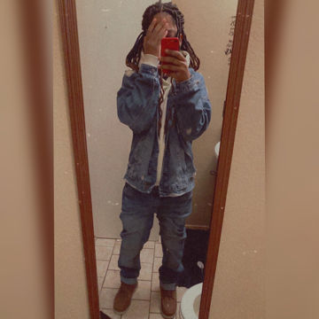 A post by Queenie B Tha Artist | BandLab