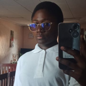 Laura_100 ️ ️ ️ ️ ️ (@chimela_1) • BandLab - Make Music Online